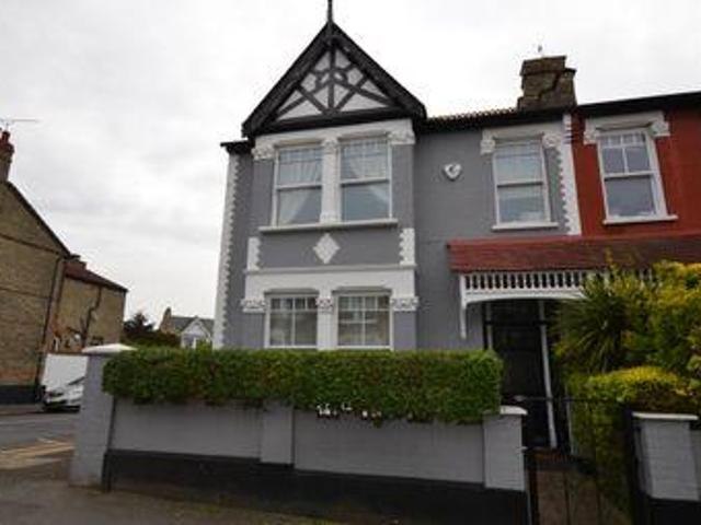 3 Bedrooms End terrace house for sale in Beech Hall Road, Highams Park E4
