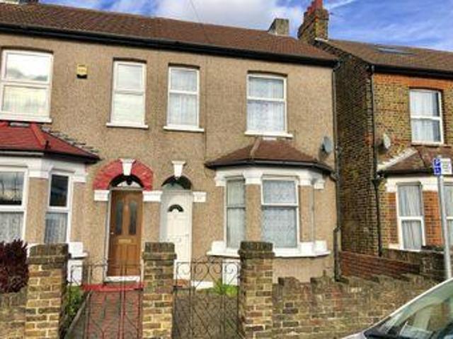 3 Bedrooms End terrace house for sale in Blyth Road, Hayes UB3