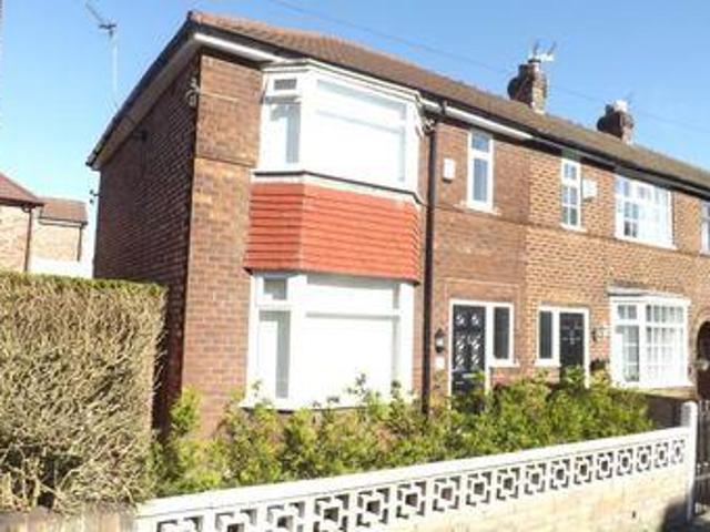 3 Bedrooms End terrace house for sale in Cemetery Road South, Swinton, Manchester, Greater Manchester M27