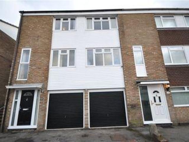 3 Bedrooms End terrace house for sale in Cheviot Close, Basingstoke, Hampshire RG22