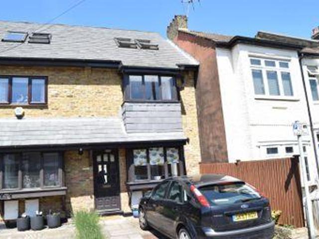 3 Bedrooms End terrace house for sale in Clarence Road, London SW19
