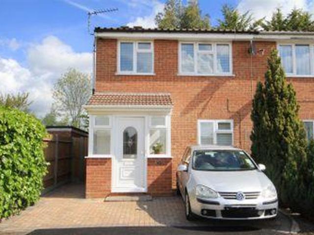 3 Bedrooms End terrace house for sale in Cranston Close, Ickenham UB10