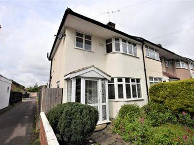 3 Bedrooms End terrace house for sale in Dryden Close, Hainault IG6