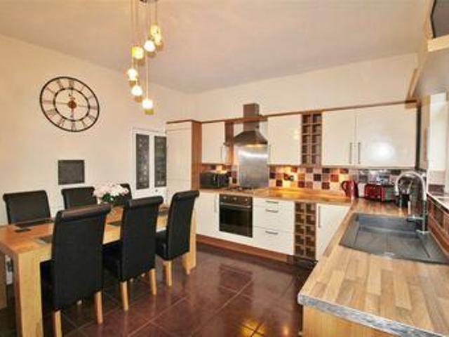 3 Bedrooms End terrace house for sale in Fitzwilliam Street, Hoyland, Barnsley, South Yorkshire S74