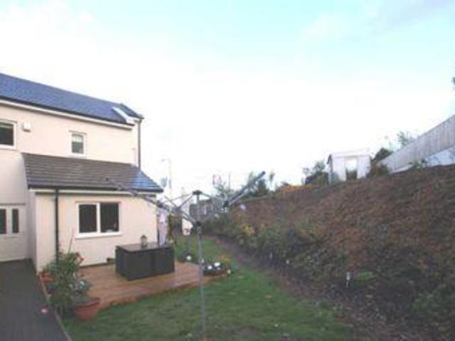 3 Bedrooms End terrace house for sale in Halkyn Road, Holywell, 7Tz. CH8