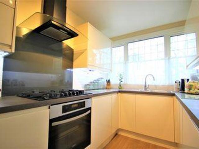 3 Bedrooms End terrace house for sale in Harrow Road, London E11