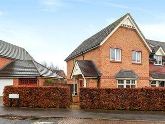 3 Bedrooms End terrace house for sale in Julius Close, Rooksdown, Basingstoke RG24