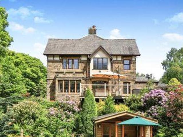 3 Bedrooms End terrace house for sale in Landseer Close, Burnley, Lancashire BB11