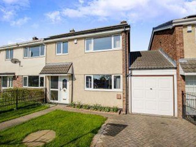 3 Bedrooms End terrace house for sale in Langdale Road, Carcroft, Doncaster DN6