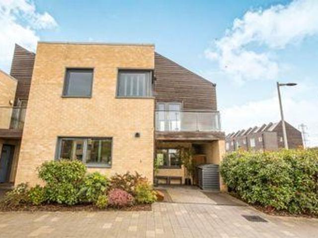 3 Bedrooms End terrace house for sale in Larks Grove, Barking IG11