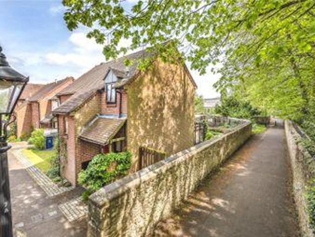 3 Bedrooms End terrace house for sale in Laurel Farm Close, Old Headington, Oxford OX3