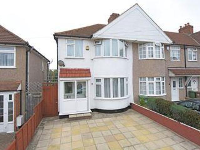 3 Bedrooms End terrace house for sale in Pinewood Avenue, Sidcup DA15