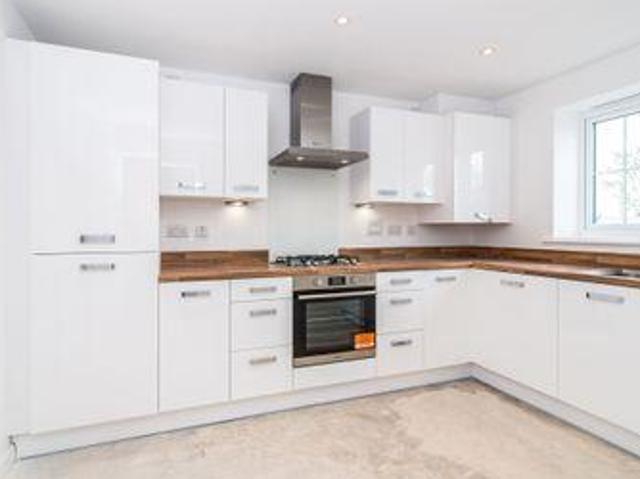 3 Bedrooms End terrace house for sale in Priestley Road, Basingstoke RG24
