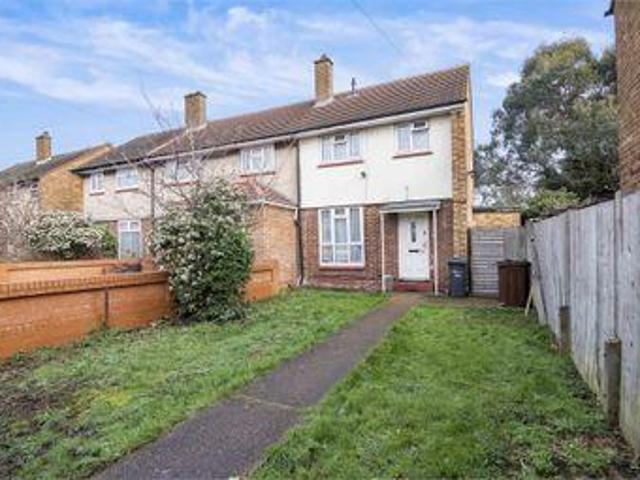3 Bedrooms End terrace house for sale in Roycraft Avenue, Barking, Essex IG11