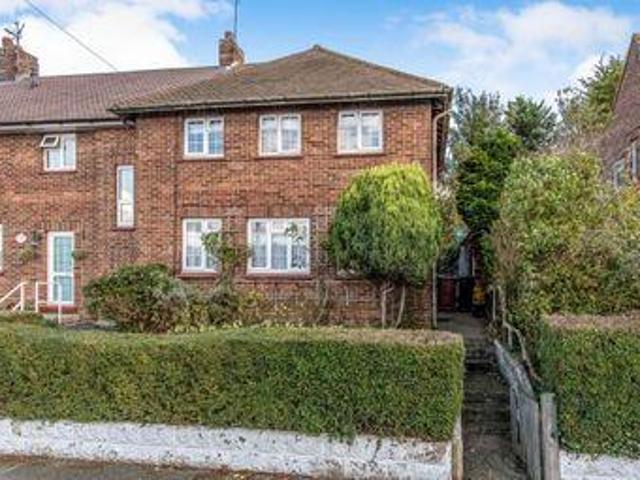 3 Bedrooms End terrace house for sale in St. Columbas Close, Gravesend, Kent, England DA12