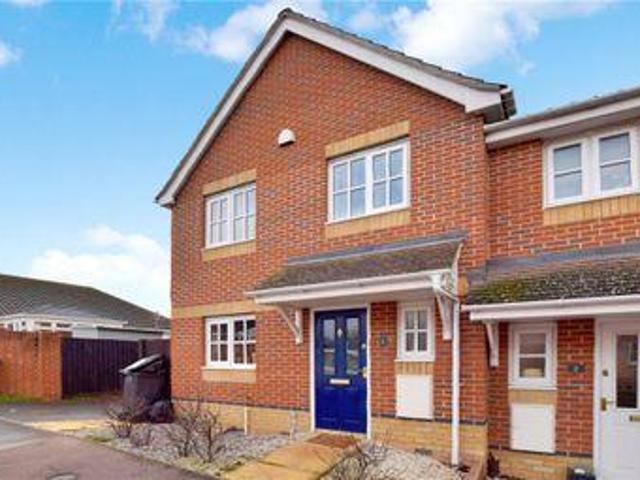 3 Bedrooms End terrace house for sale in St. James Close, Halstead, Essex CO9