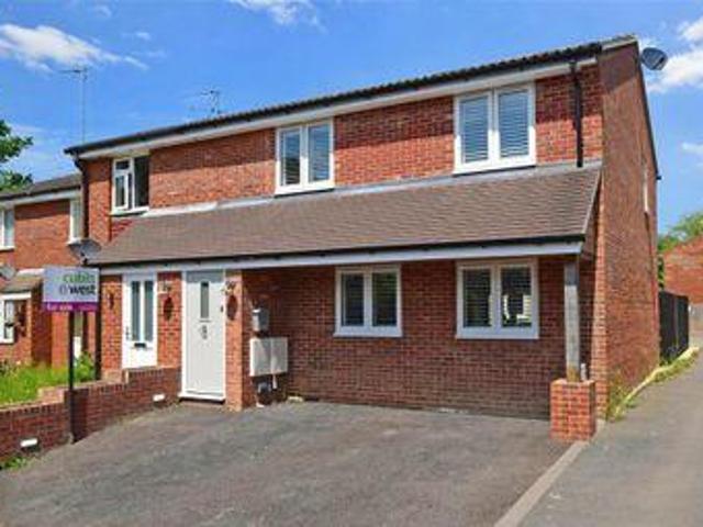 3 Bedrooms End terrace house for sale in Somergate, Horsham, West Sussex RH12