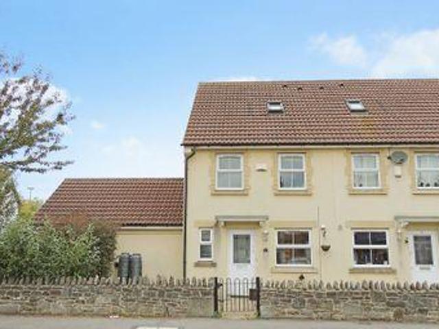 3 Bedrooms End terrace house for sale in Trescothick Drive, Oldland Common, Bristol BS30