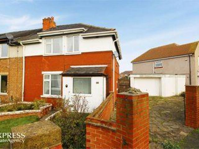3 Bedrooms End terrace house for sale in Waterslack Road, Bircotes, Doncaster, South Yorkshire DN11