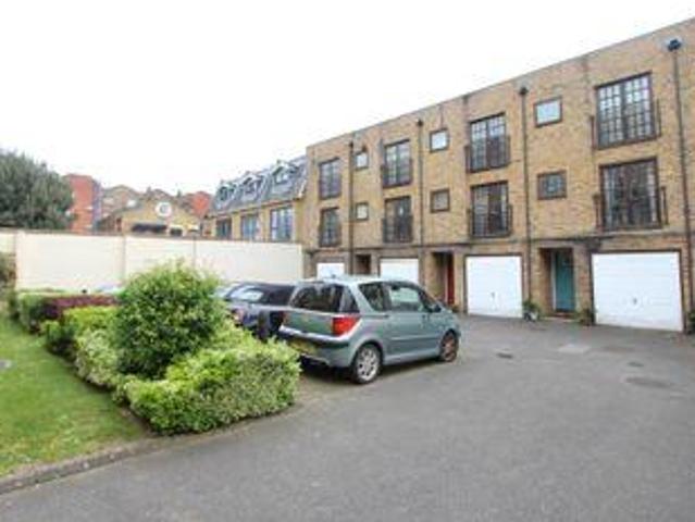 3 Bedrooms End terrace house for sale in Wedmore Street, London N19