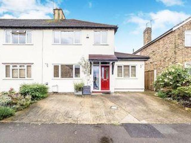 3 Bedrooms End terrace house for sale in Woodford, Green, Essex IG8