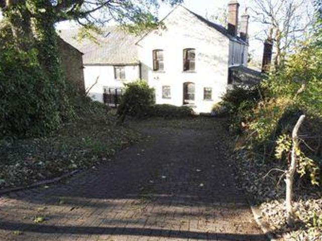 3 Bedrooms Farmhouse for sale in Lower Goodwin Fold, Bolton BL2