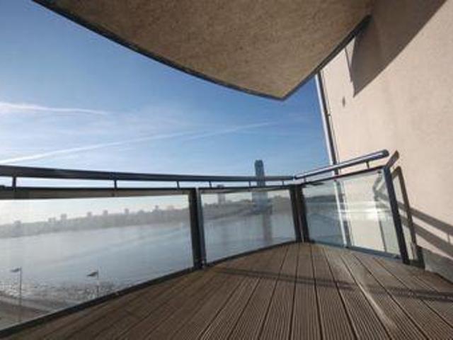 3 Bedrooms Flat for rent in 3 Newton Place, Mudchute / Docklands E14