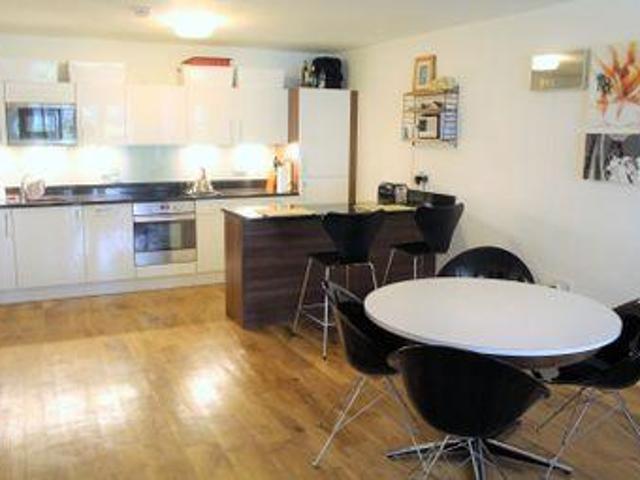 3 Bedrooms Flat for rent in 35 Park Lodge Avenue, West Drayton UB7