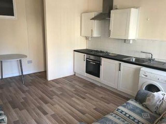 3 Bedrooms Flat for rent in 411, Mare Street, Hackney E8