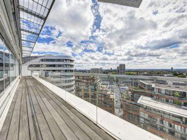 3 Bedrooms Flat for rent in 4 Merchant Square East, Paddington W2