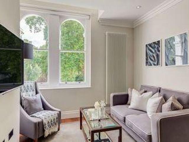3 Bedrooms Flat for rent in 86 92 Kensington Garden Square, London W2