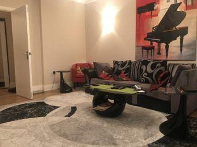 3 Bedrooms Flat for rent in 88 Portland Place, Marylebone W1B