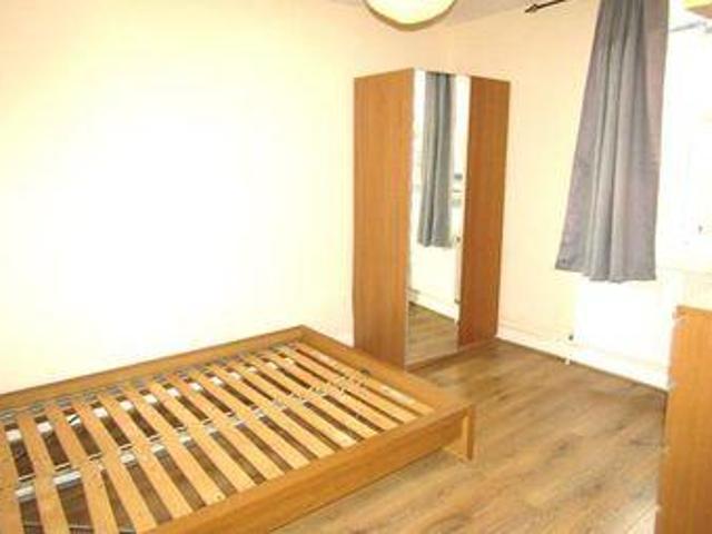 3 Bedrooms Flat for rent in Colenso Road, London E5