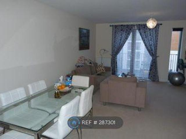 3 Bedrooms Flat for rent in Colindale, London NW9