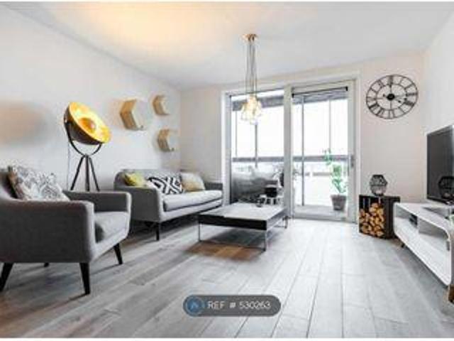 3 Bedrooms Flat for rent in Collins Tower, London E8