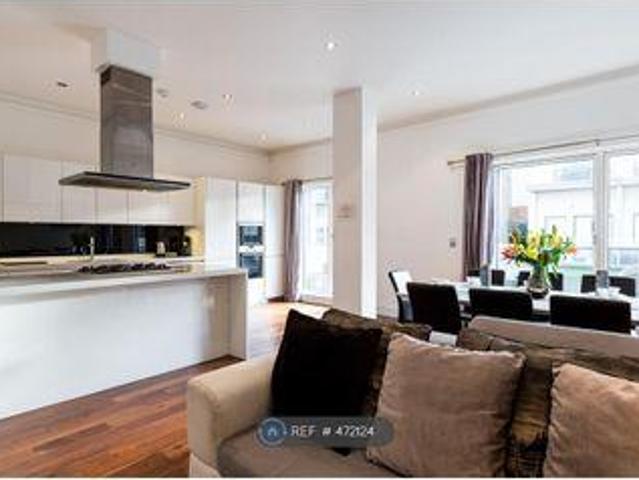 3 Bedrooms Flat for rent in Commercial Road, London E1