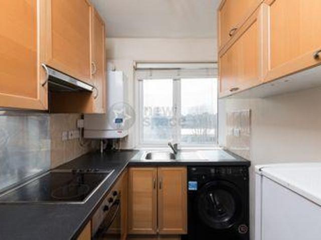 3 Bedrooms Flat for rent in Commercial Road, Whitechapel E1