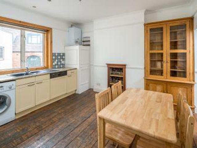3 Bedrooms Flat for rent in Commercial Street, Old Street E1