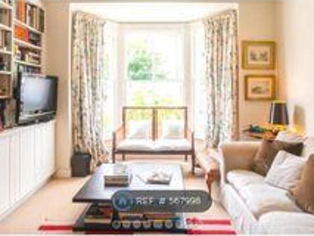 3 Bedrooms Flat for rent in Coningham Road, London W12