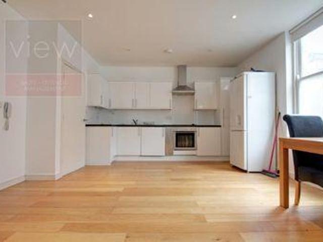 3 Bedrooms Flat for rent in Cavell Street, Whitechapel E1