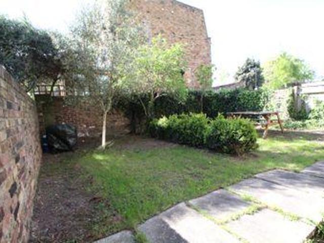 3 Bedrooms Flat for rent in Caledonian Road, Islington, London N7