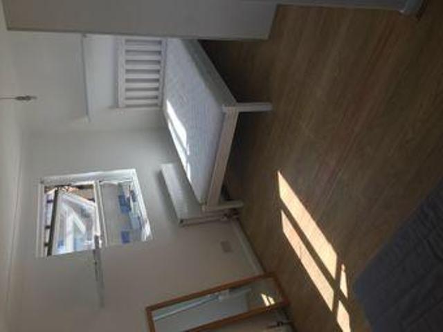 3 Bedrooms Flat for rent in Camden High Street, London NW1
