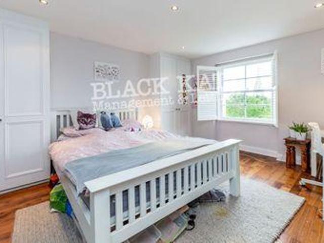 3 Bedrooms Flat for rent in Camden Road, London N7