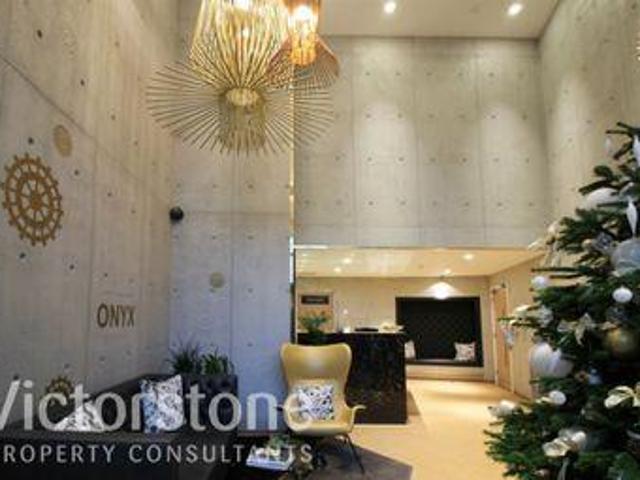 3 Bedrooms Flat for rent in Camley Street, Kings Cross N1C