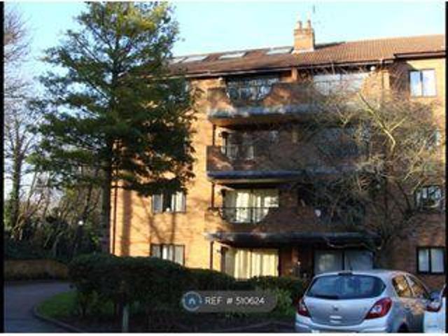 3 Bedrooms Flat for rent in Campion Close, Croydon CR0