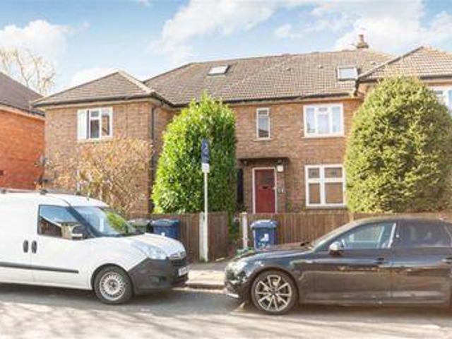 3 Bedrooms Flat for rent in Canada Road, London W3