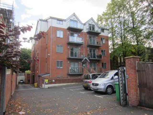 3 Bedrooms Flat for rent in Carlton House, Upper Chorlton Road, Manchester, Greater Manchester. M16