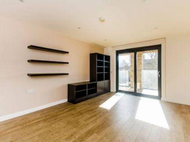 3 Bedrooms Flat for rent in Casson Apartments, Poplar E14