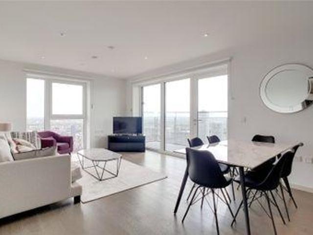 3 Bedrooms Flat for rent in Cassia Point, 2 Glasshouse Gardens, London E20
