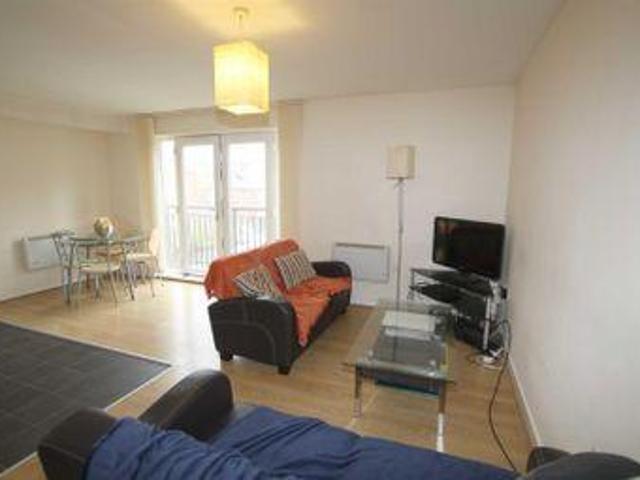 3 Bedrooms Flat for rent in Central Court, Melville Street, Salford M3
